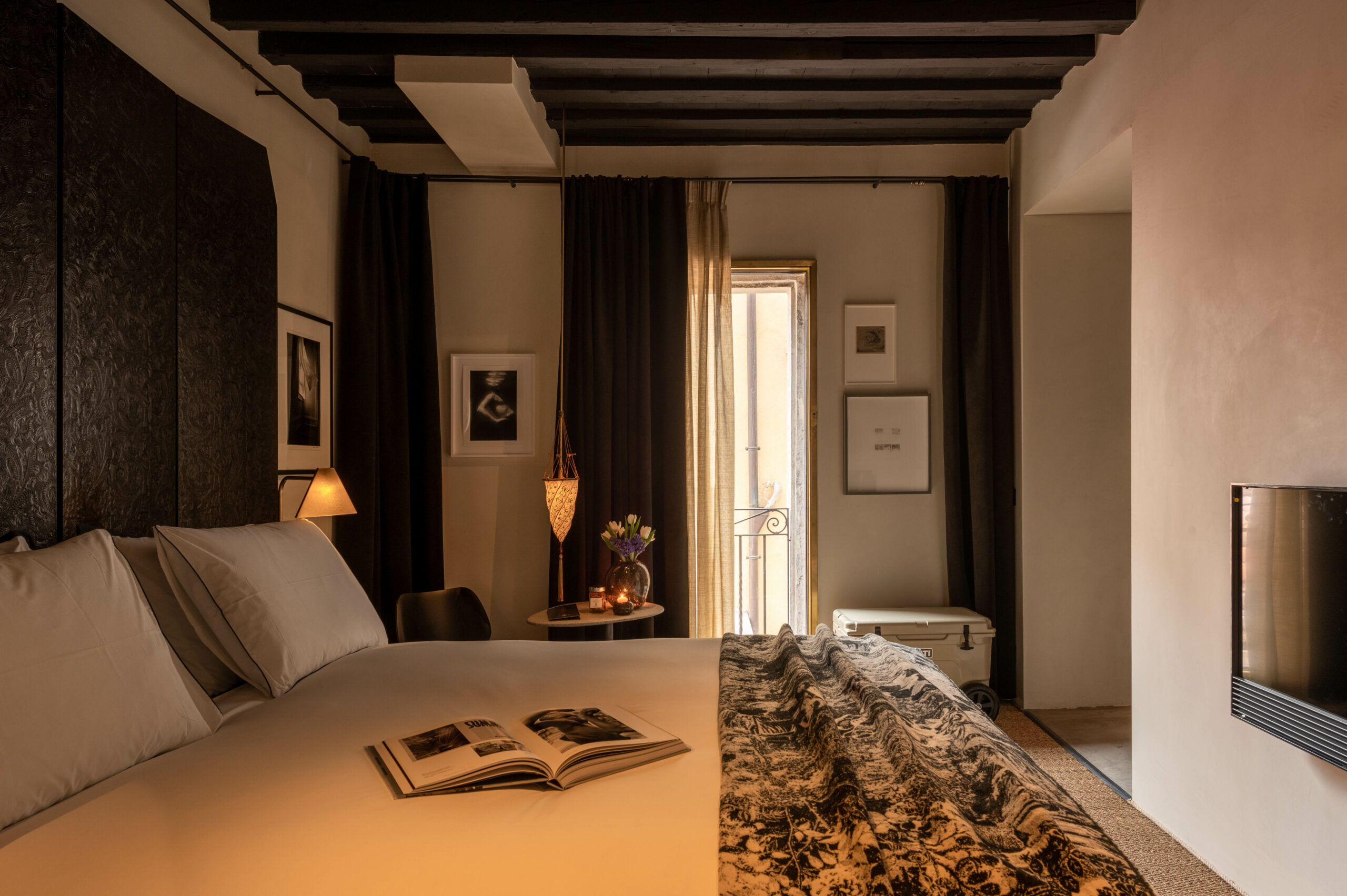 Room 31 - The Vanishing Dream - The Venice Venice Hotel